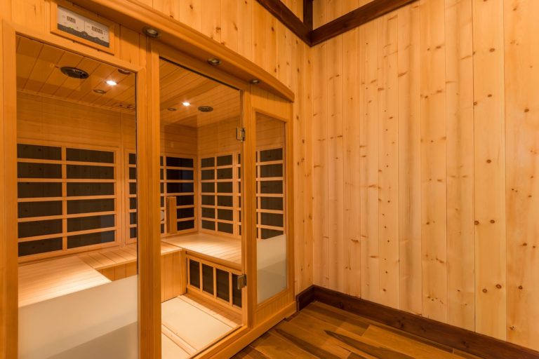 Infrared Saunas vs. Traditional: Which Is Better?